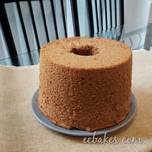 Chocolate Chiffon Cake (Tang Mian Method) 燙麵法朱古力戚風蛋糕 – EC Bakes 小意思